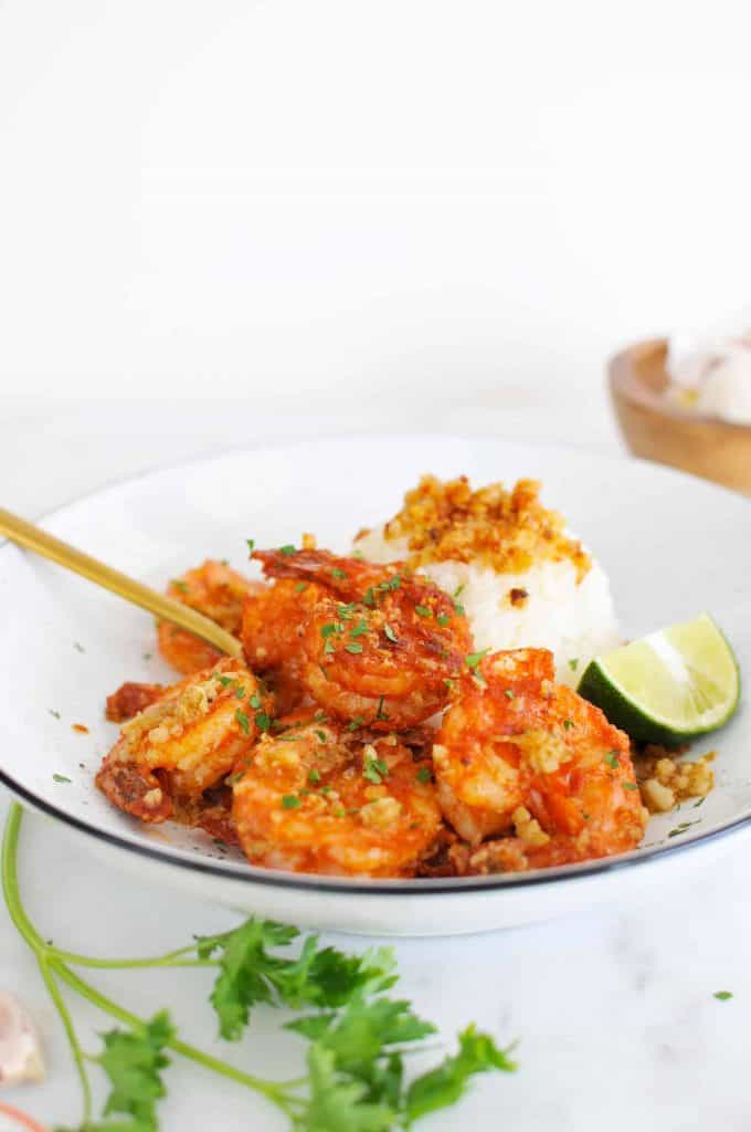 Hawaiian Shrimp Scampi (aka Shrimp Truck Garlic Shrimp) - the pig & quill